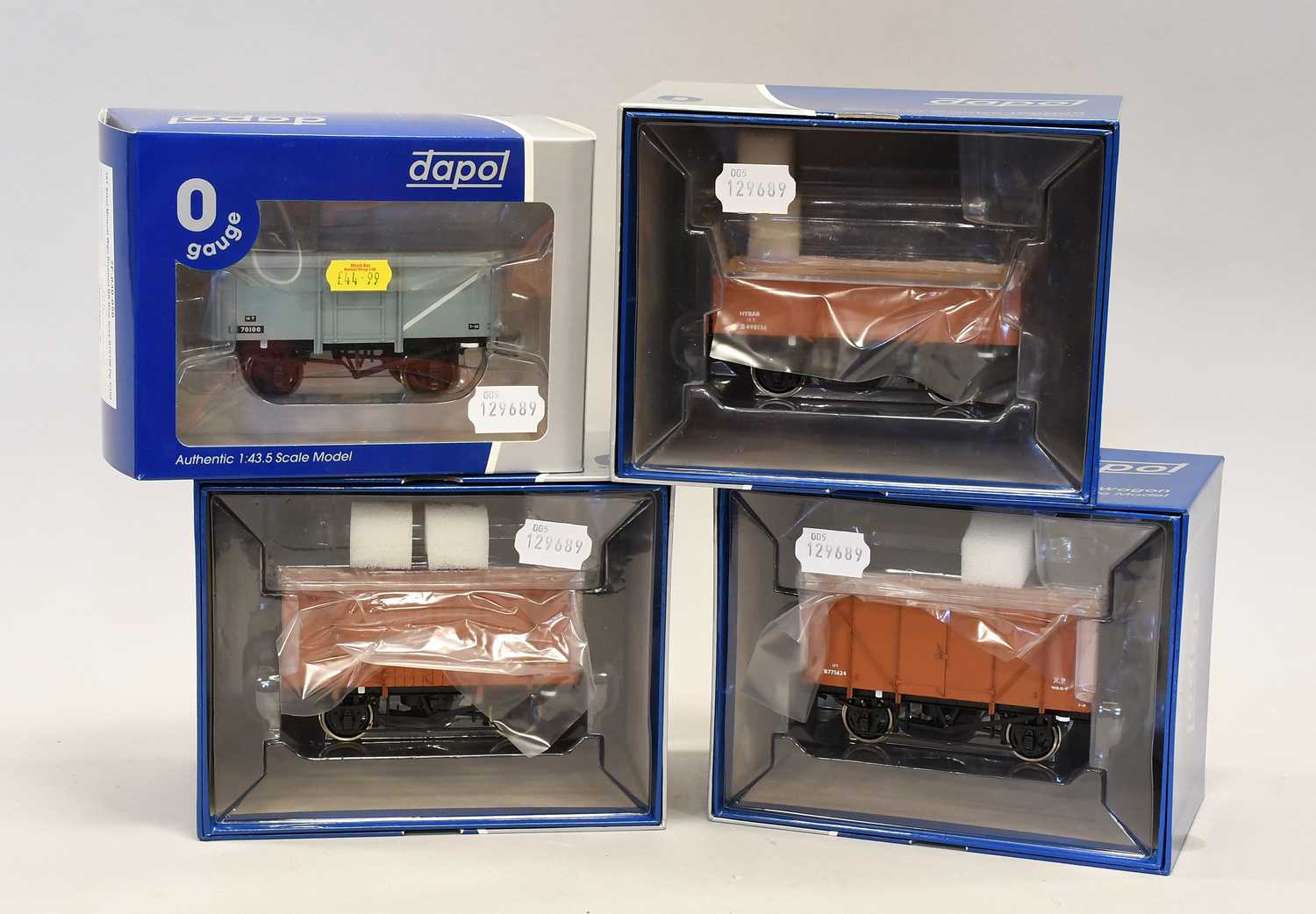 Lot 333 - Dapol O Gauge Wagons