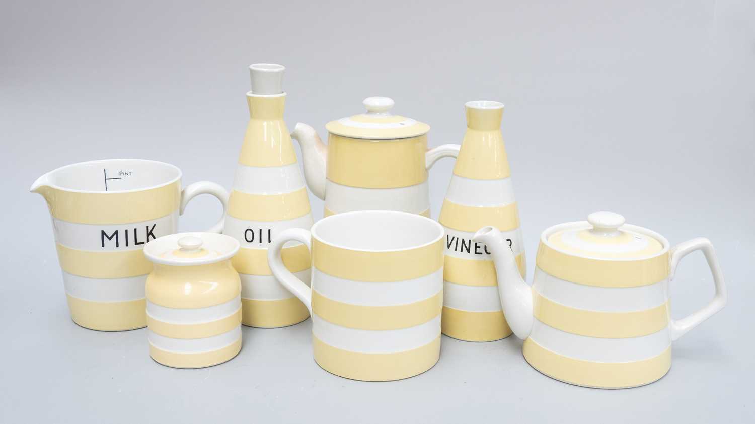 Lot 159 - T G Green Cornish Ware, yellow banded,