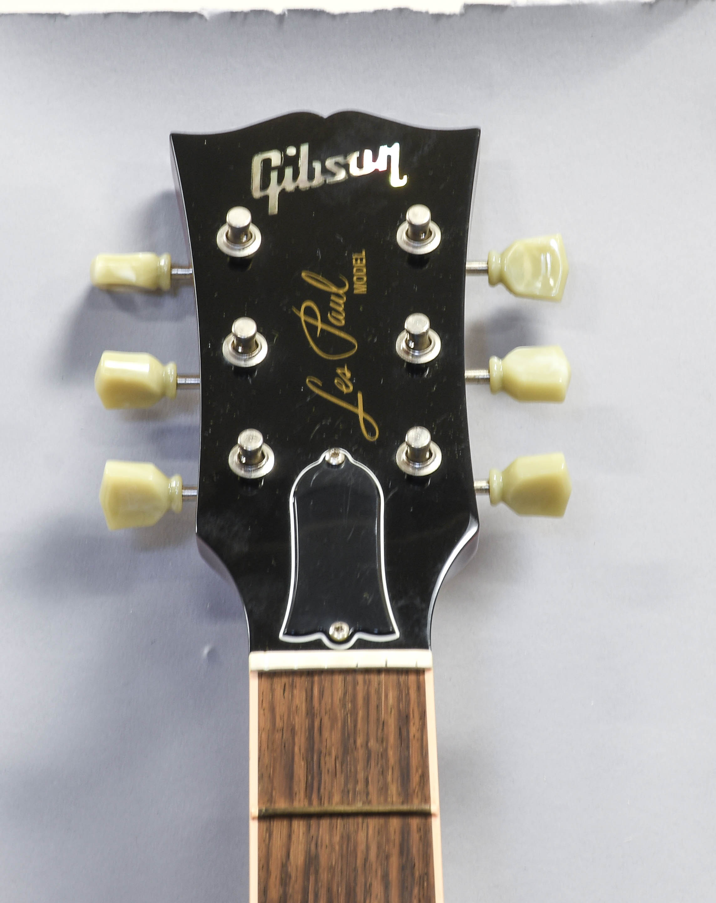 Lot 121 - Gibson Les Paul Electric Guitar