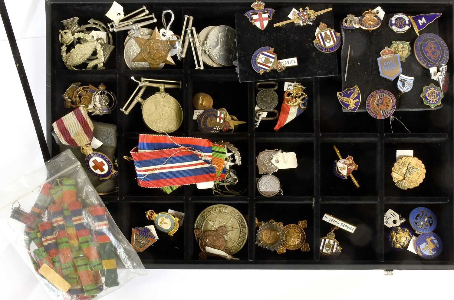 Lot 294 - A Collection of Military and Other Badges