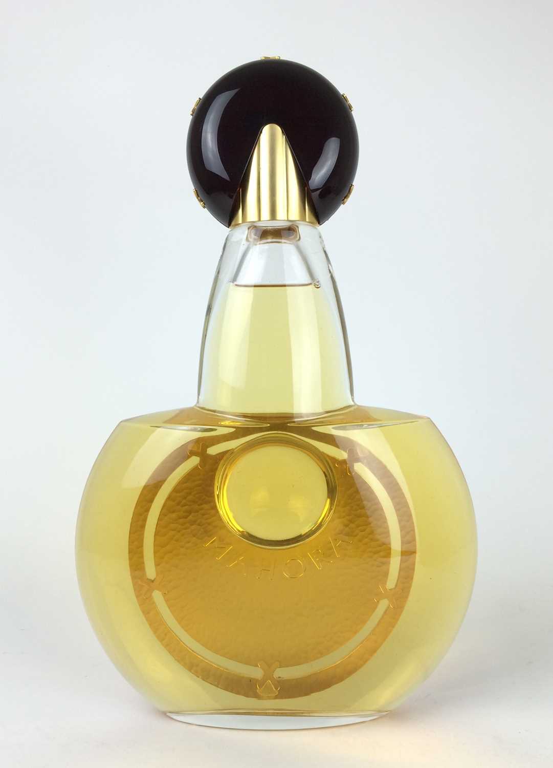 Lot 1086 - 'Mahora' by Guerlain Giant Dummy Factice,