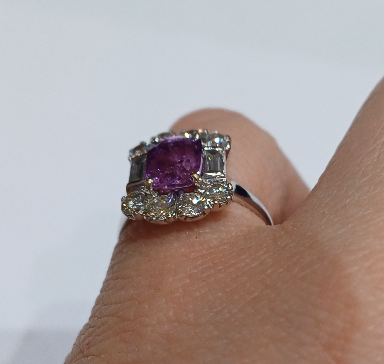 Lot 2290 - An 18 Carat White Gold Pink Sapphire and