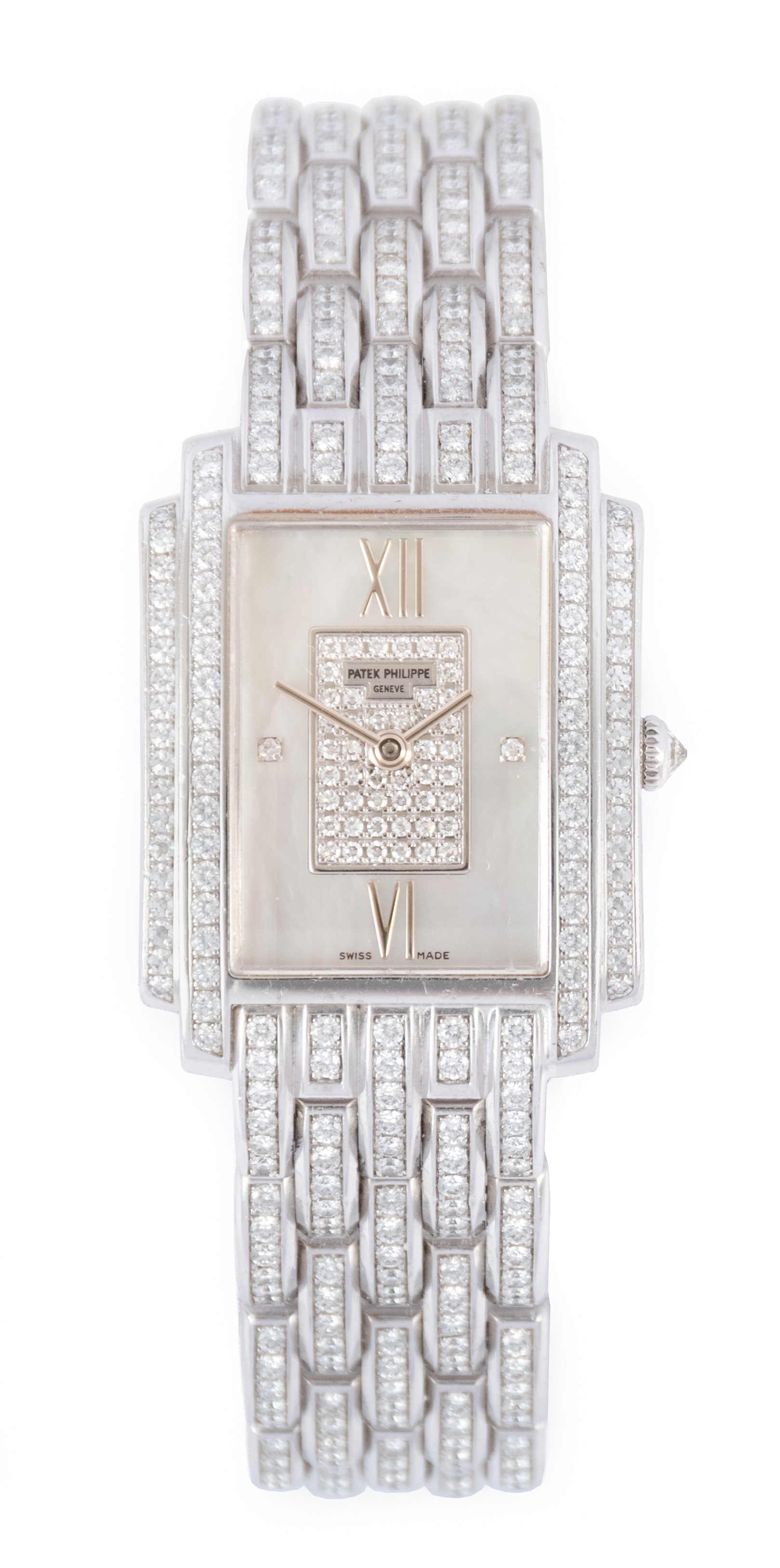Lot 2411 - Patek Philippe: A Good Lady's 18 Carat
