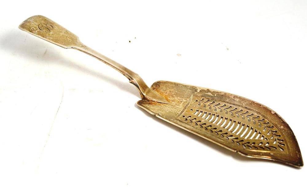 Lot 50 - Silver fish server