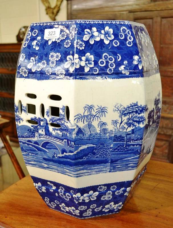 Lot 323 - A Copeland Spode blue and white Tower