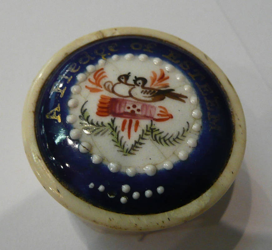 Lot 72 - Georgian ivory patch box