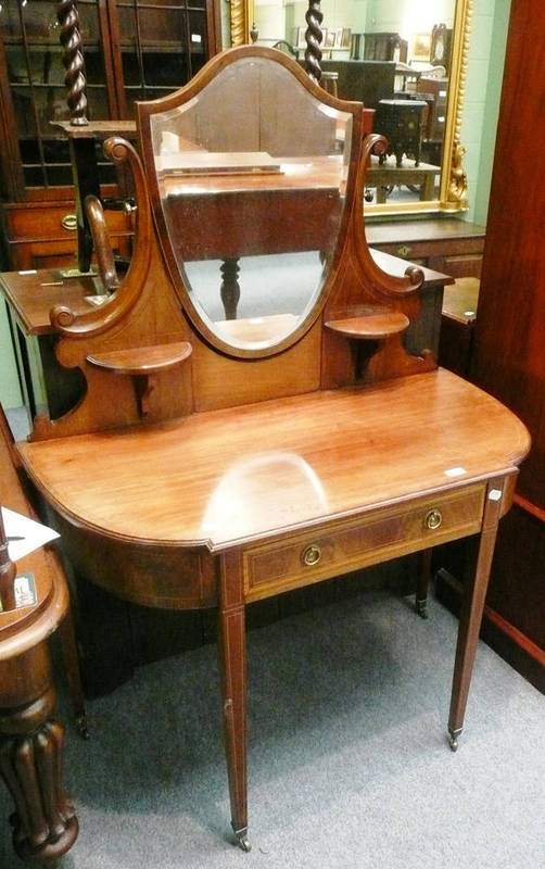 Lot 600 - An Edwardian mahogany inlaid dressing table