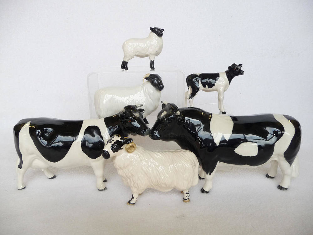 Lot 1071 - Beswick Friesian Bull Ch. 'Coddington Hilt