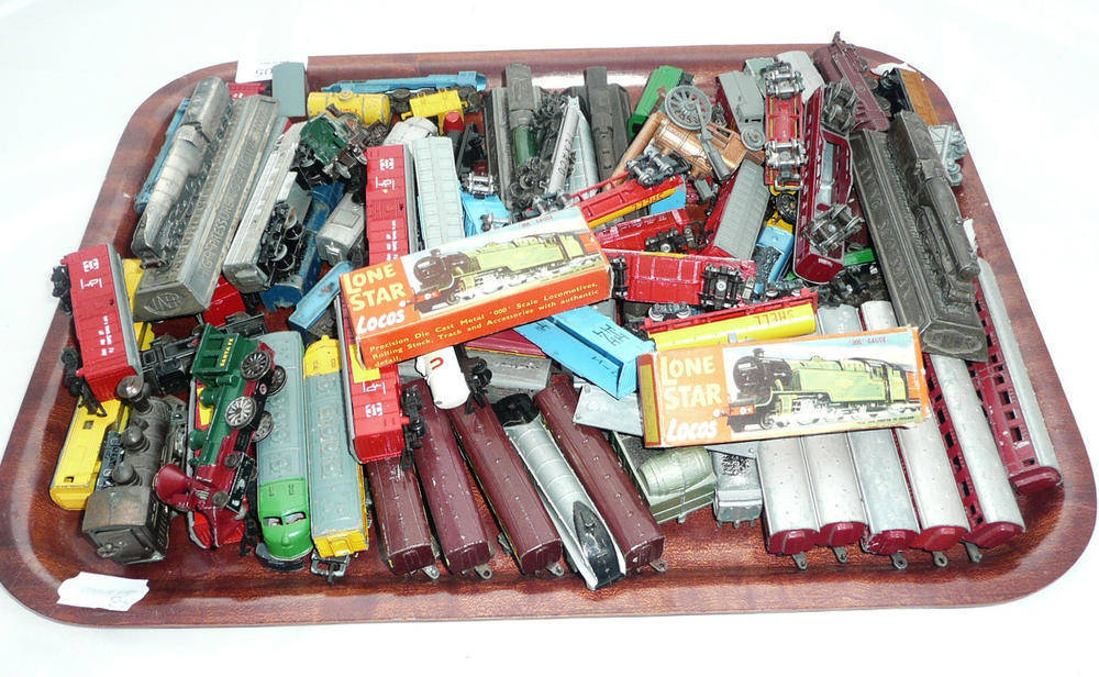 Lot 1005 - A Collection of Diecast Metal Trains and