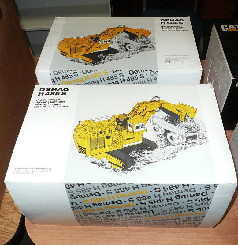 Lot 1196 - Two Boxed NZG Diecast Scale Models of Demag
