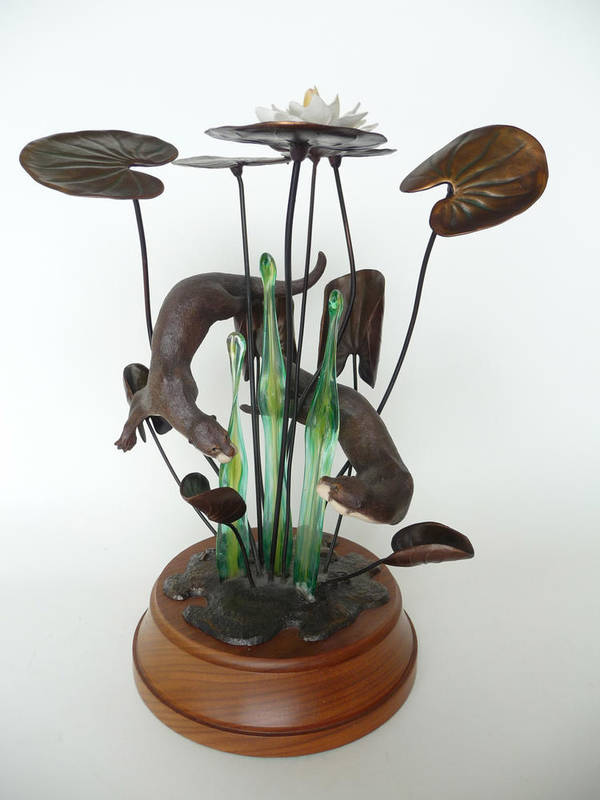 Lot 229 - A Border Fine Arts group 'Otters Playing',