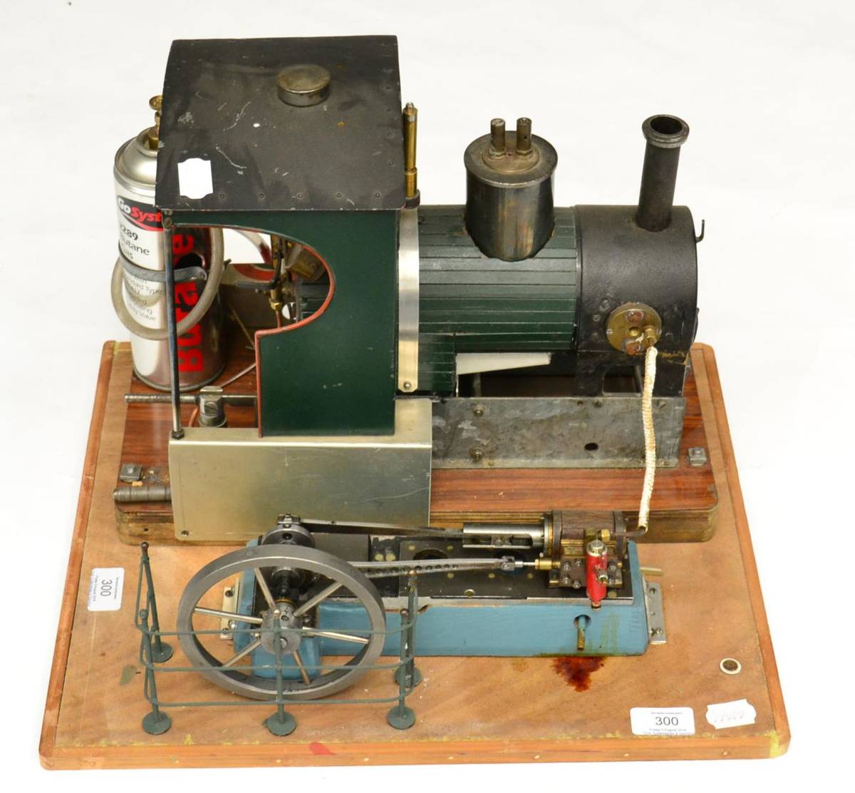 Lot 300 - Live Steam Stationary Engine with wood