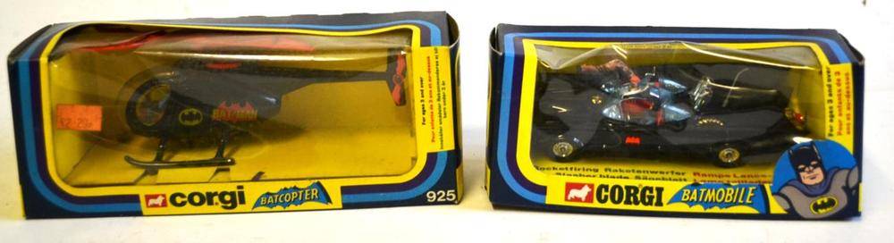 Lot 194 - A Boxed Corgi Batmobile No.267 and Batcopter