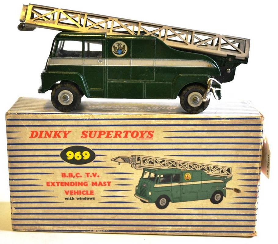 Lot 221 - A Boxed Dinky Supertoys BBC TV Extending