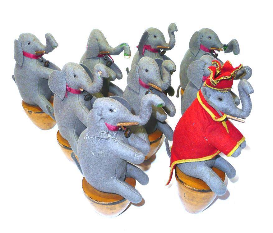 Lot 1129 - A Rare Set of Nine Steiff Elephant Skittles,