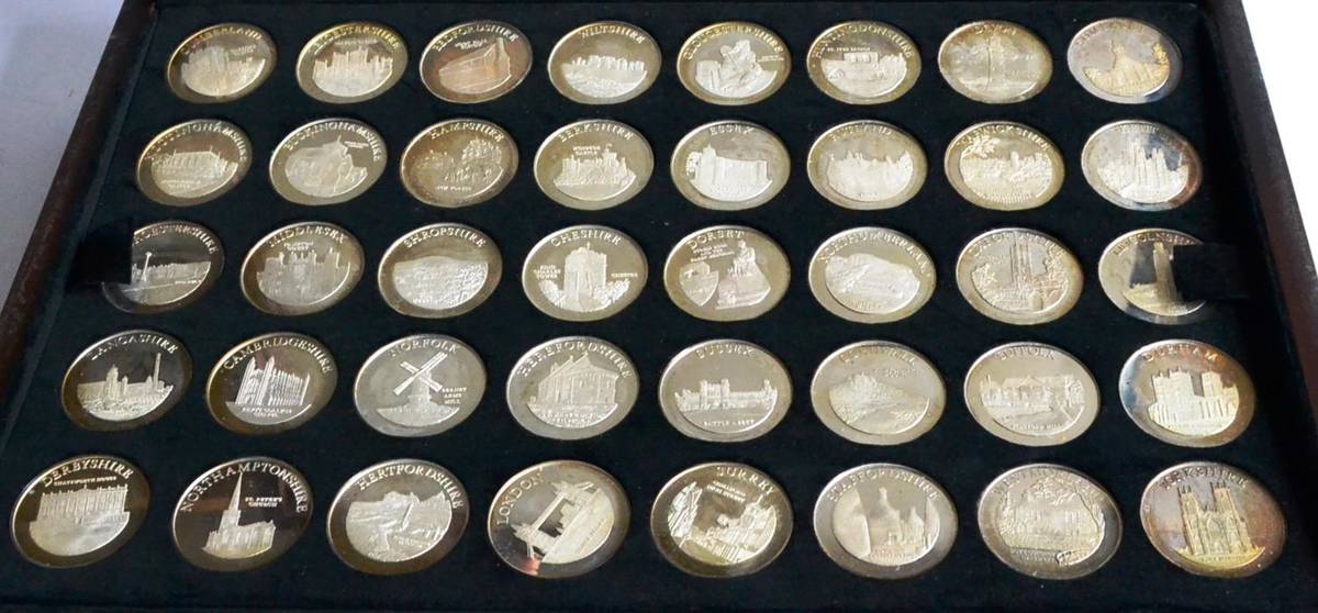 Lot 415 - A Complete Set of 40 x Sterling Silver