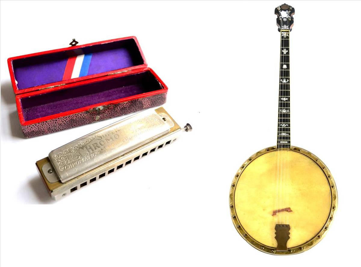 Lot 2112 - A John Grey & Sons of London 4-String Banjo,