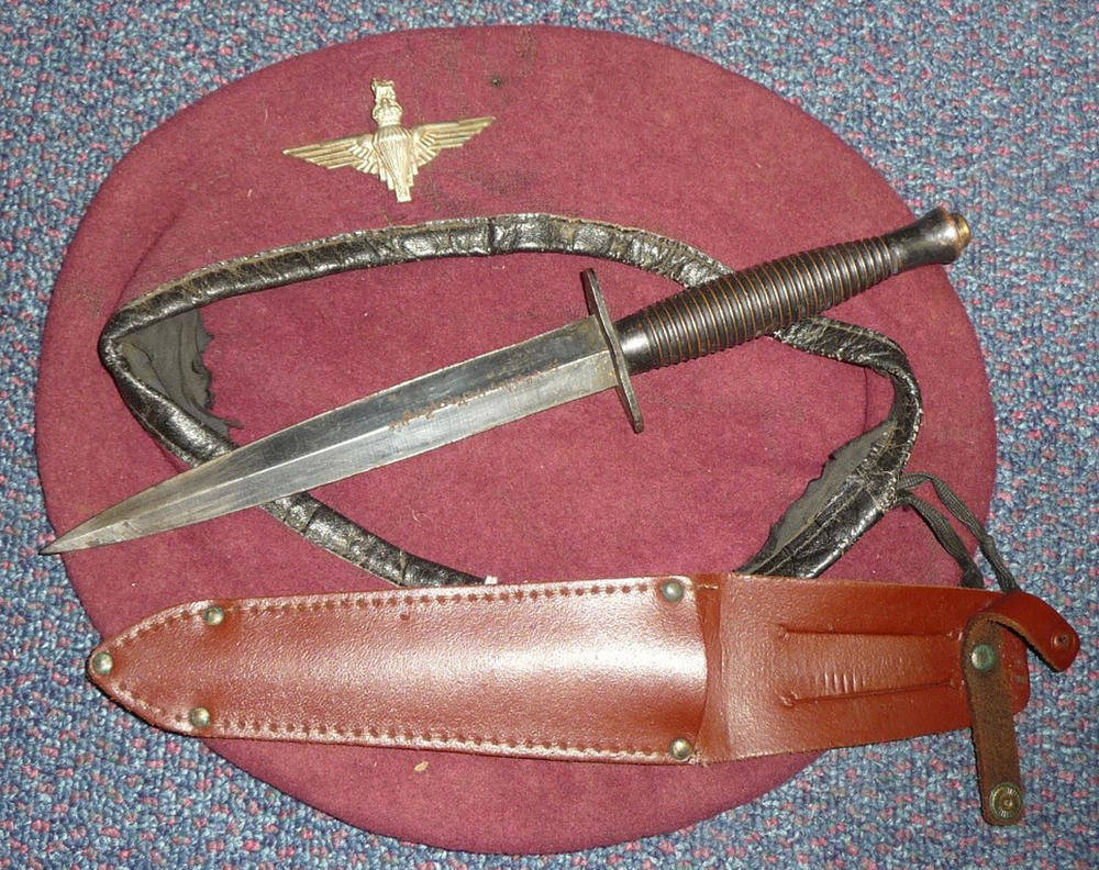 Lot 134 - A Third Pattern Fighting Knife by William