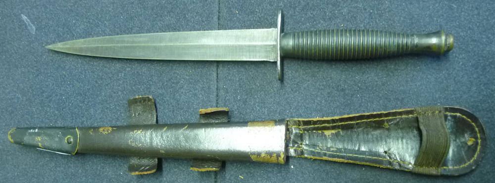 Lot 249 - A Third Pattern Commando Knife, with machine