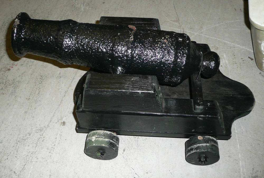 Lot 473 - An Early 19th Century Small Cannon, the