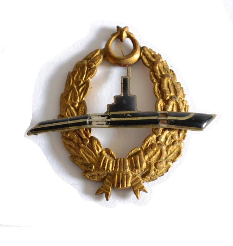 Lot 156 - A Turkish Submarine Badge, the oval brass