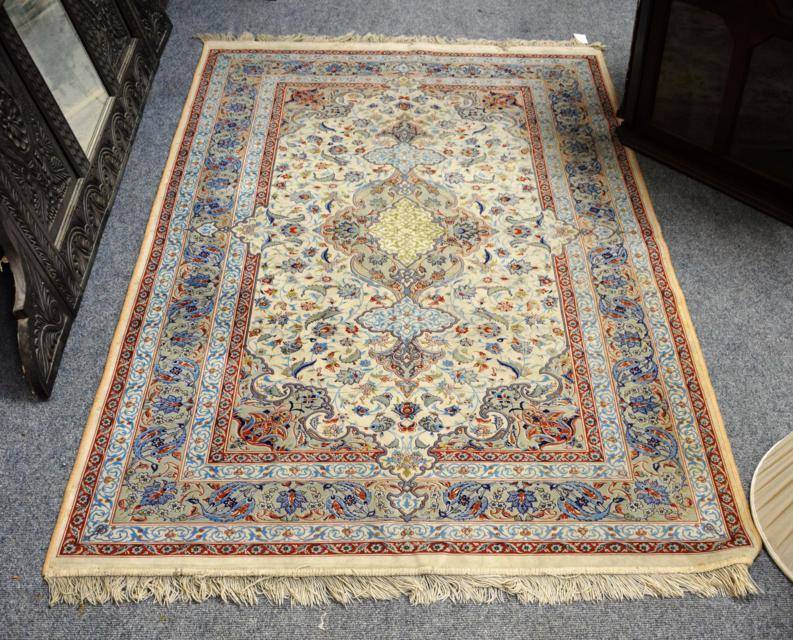 Lot 1238 - Machine made rug, of Isfahan design, the