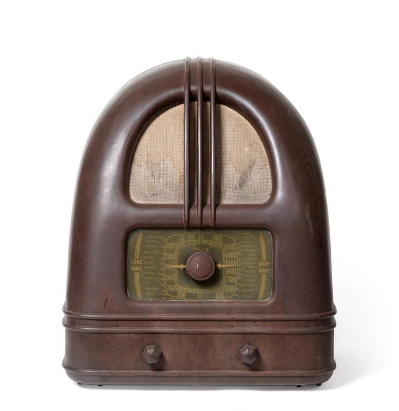 Lot 3090 - A Rare Philco Type 444 'People's Set', with