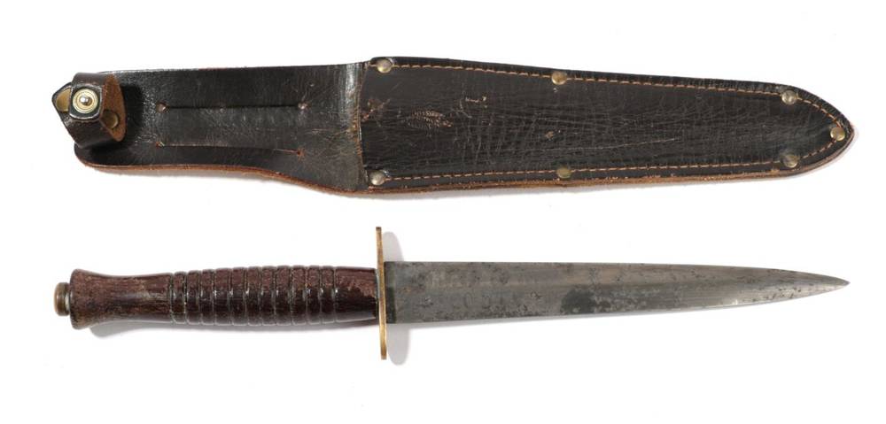 Lot 265 - A Second World War Commando Knife, the 17cm