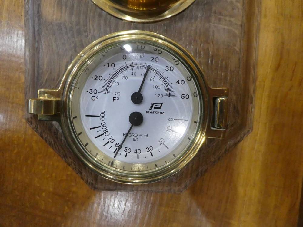 Lot 567 - Mouseman: A Robert Thompson of Kilburn