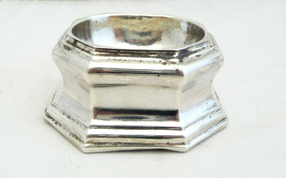 Lot 567 - A George I Trencher Salt, James Seabrook,