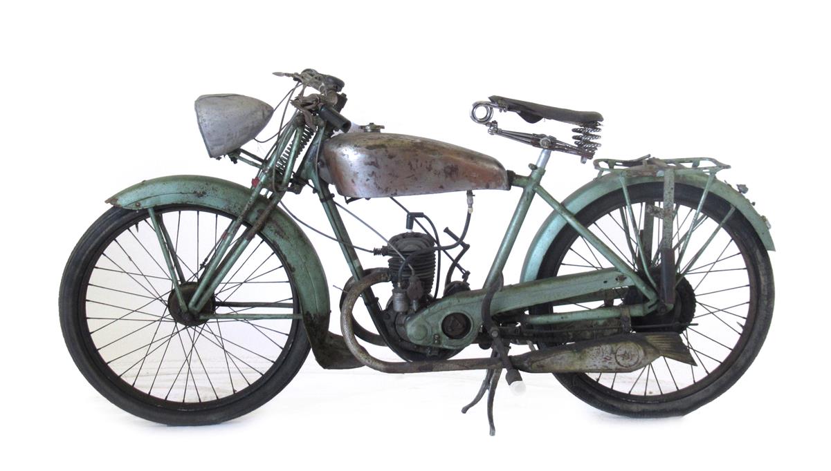 Lot 2225 - 1938 Motobecane B1V2 twinport 98cc Date of