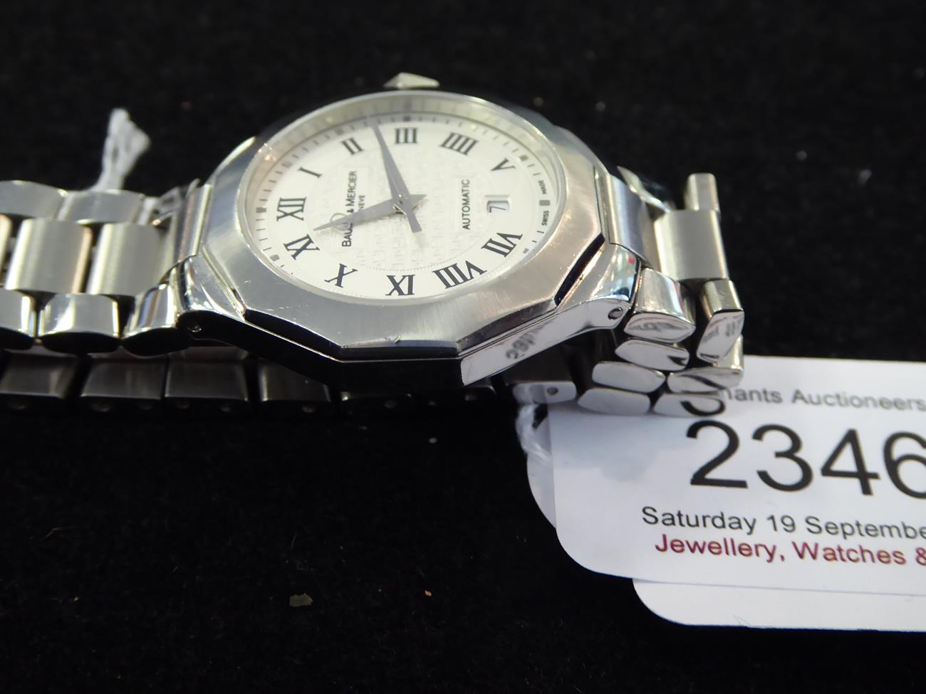 Lot 2346 - A Stainless Steel Automatic Calendar Centre