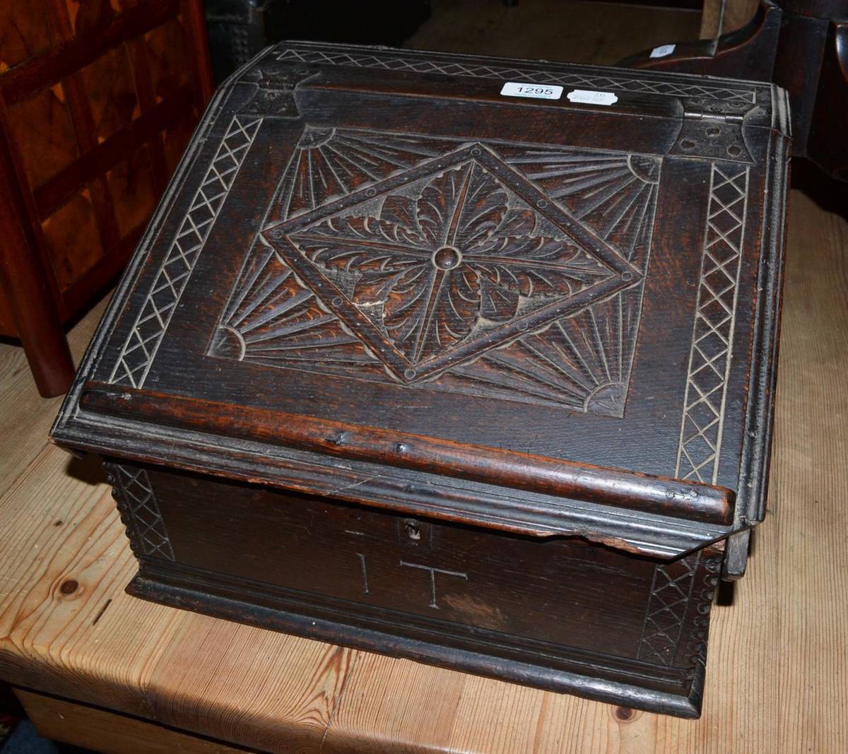Lot 1295 - A late 18th century small table top box